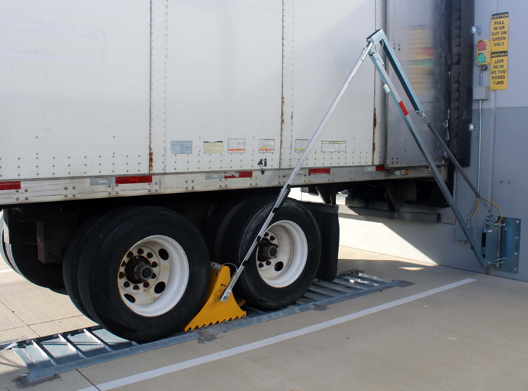 Loading Dock Levelers and Equipment | Poweramp
